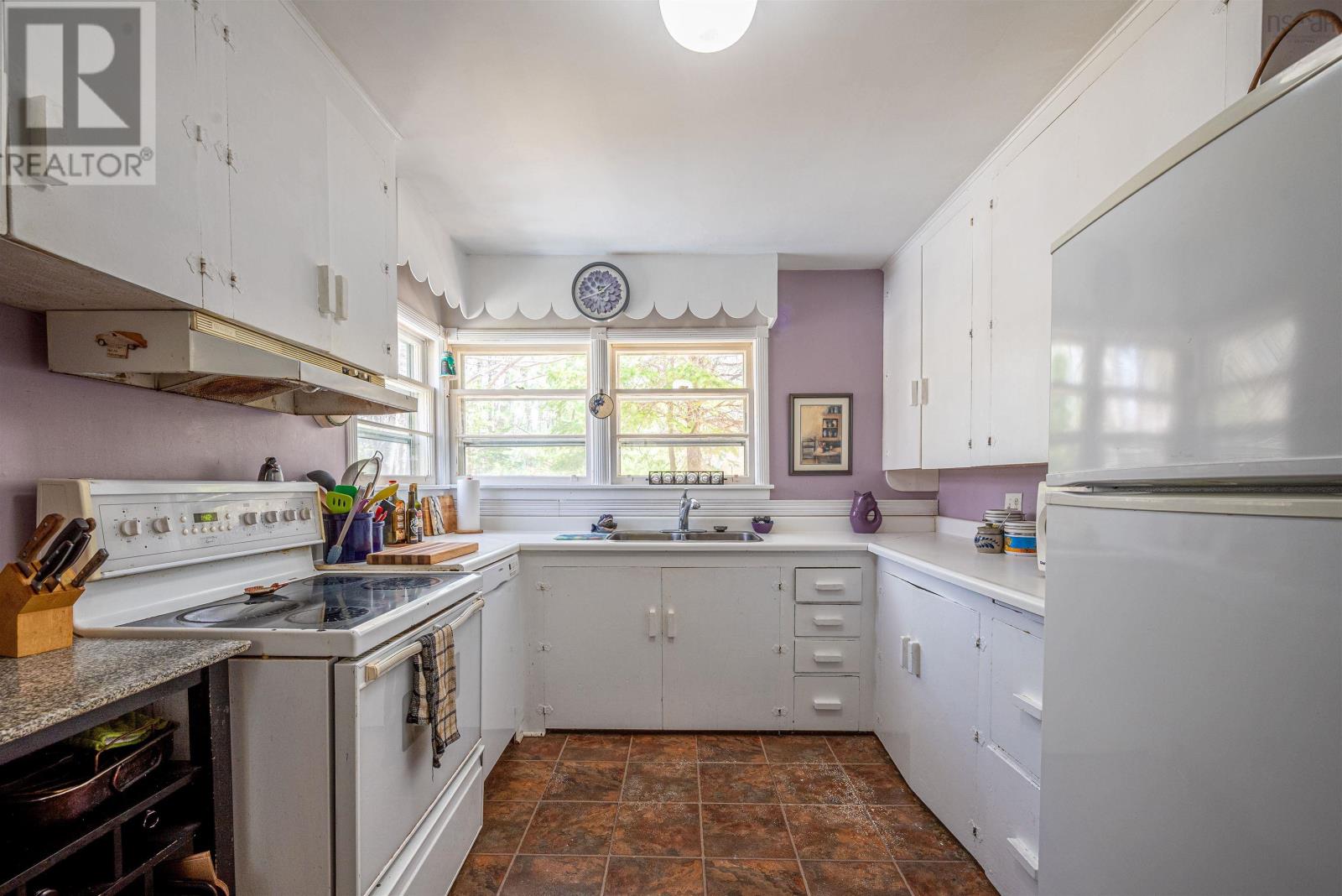 19 Parkhill Road, Jollimore, Nova Scotia B3P1R2 | REALTOR.ca