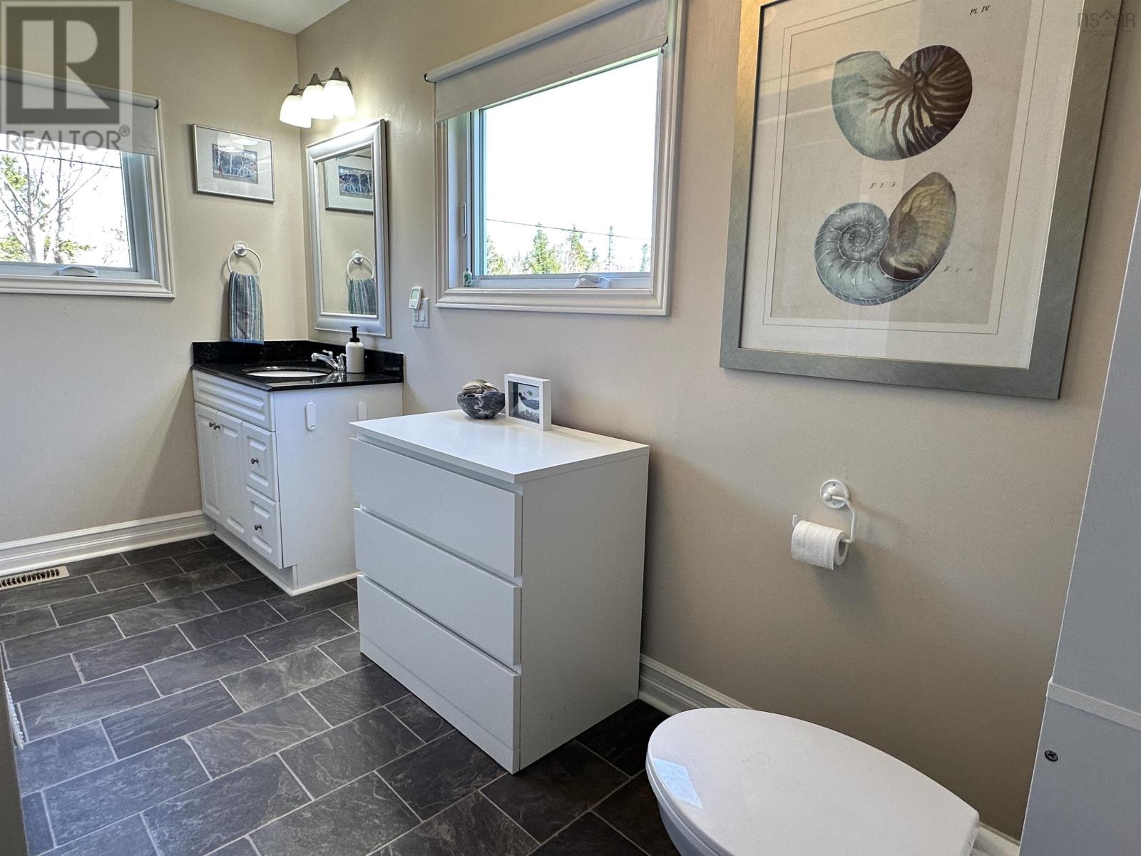 For sale: 202 Shore Road, Mersey Point, Nova Scotia B0T1K0 - 202408083 ...