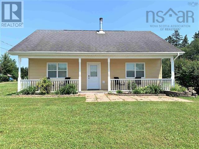 For sale: 227 Pier Road, Parrsboro, Nova Scotia B0M1S0 - 202405427 ...