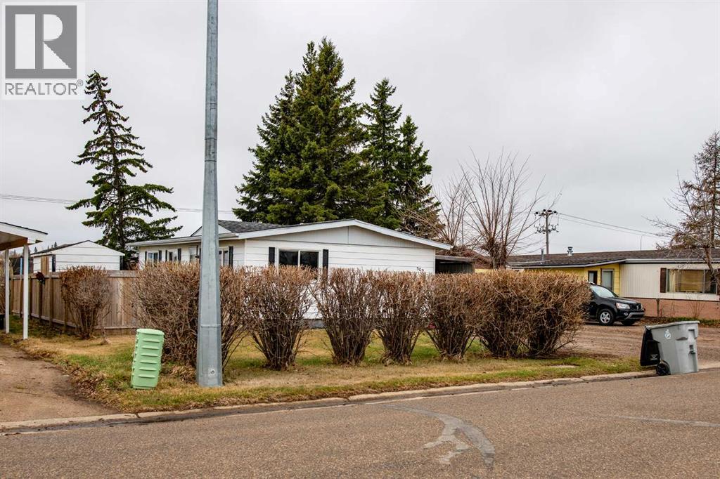 For sale: 509 2 AvenueCrescent, Wainwright, Alberta T9W1A3 - A2127865 | REALTOR.ca