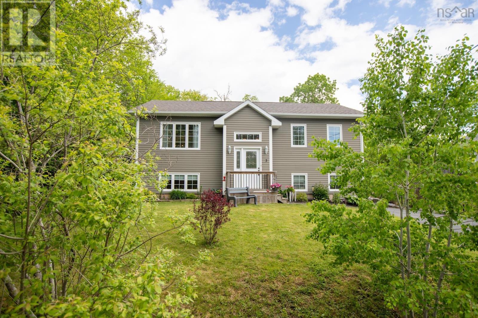 3 Macphee, Beaver Bank, Nova Scotia B4G1B3 | REALTOR.ca