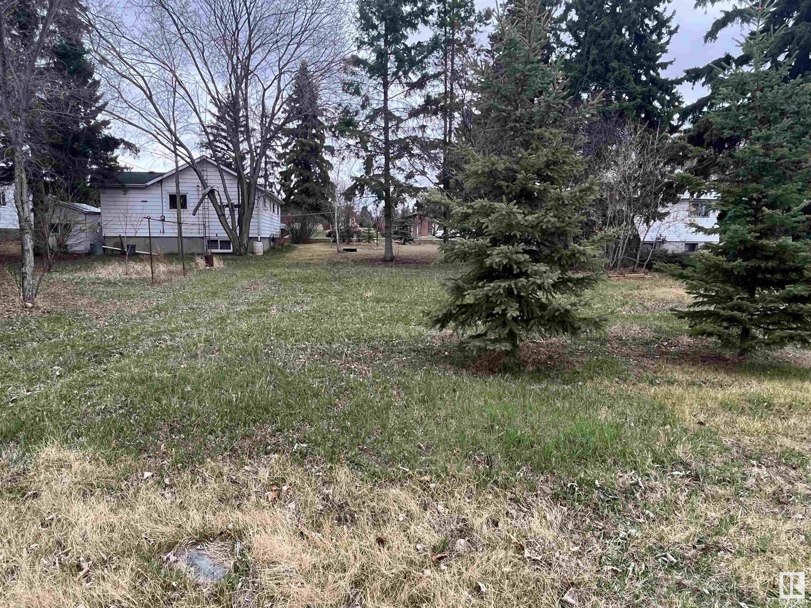 For sale: 5333 & 5329 50 AV, Elk Point, Alberta T0A1A0 - E4386392 ...