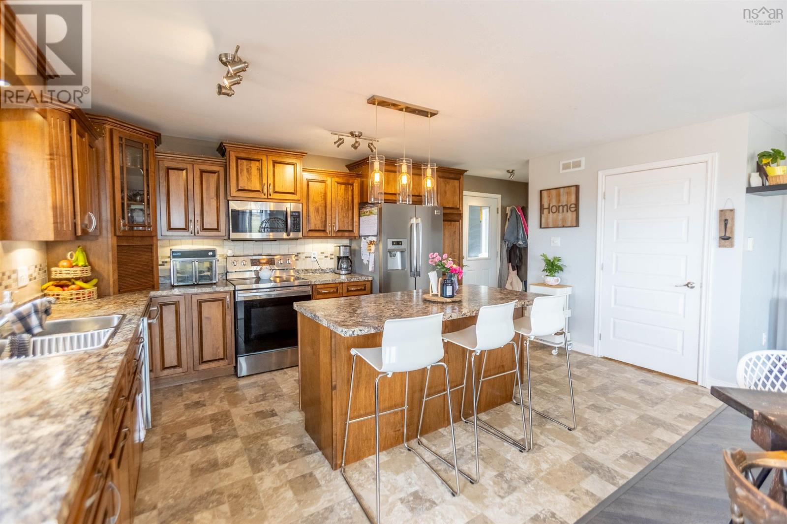 23 Fenton Road, West Amherst, Nova Scotia B4H3Y4 | REALTOR.ca