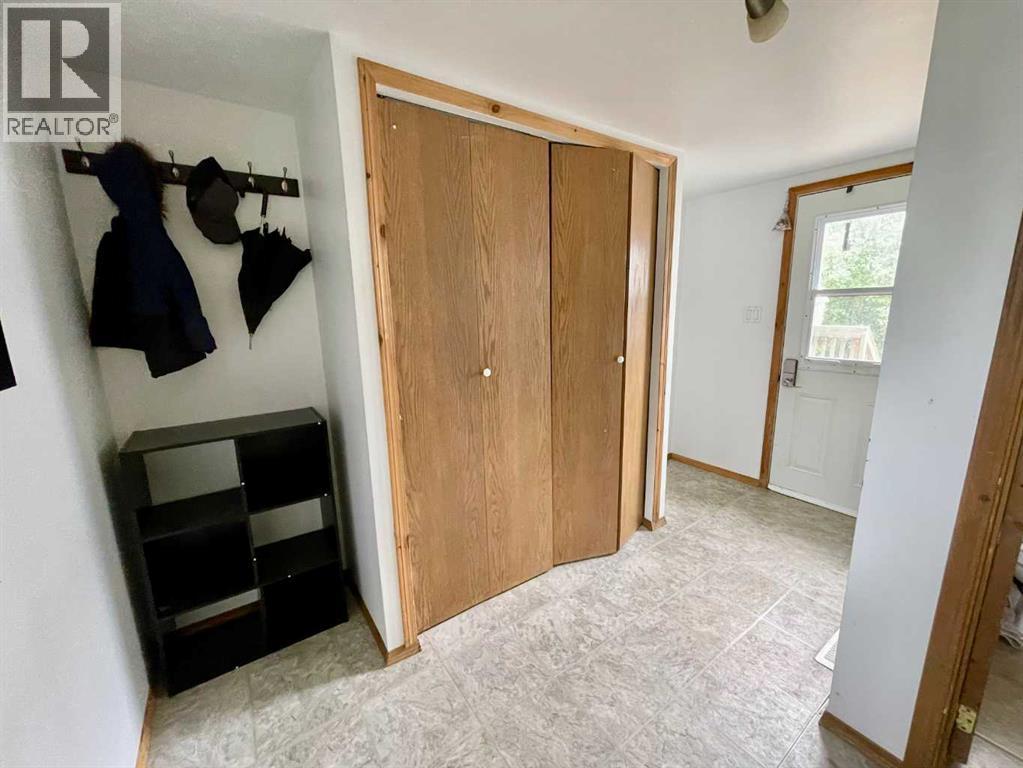 For sale: 108 5 Street, Cadogan, Alberta T0B3A0 - A2060541 | REALTOR.ca