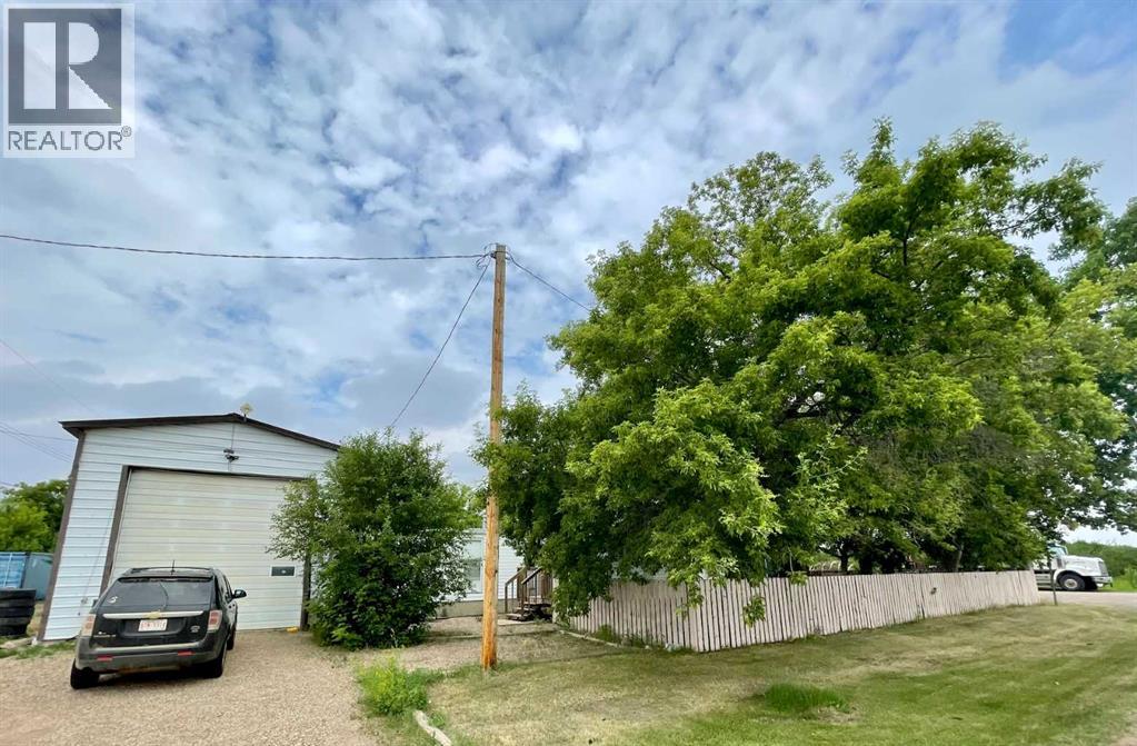 For sale: 108 5 Street, Cadogan, Alberta T0B3A0 - A2060541 | REALTOR.ca