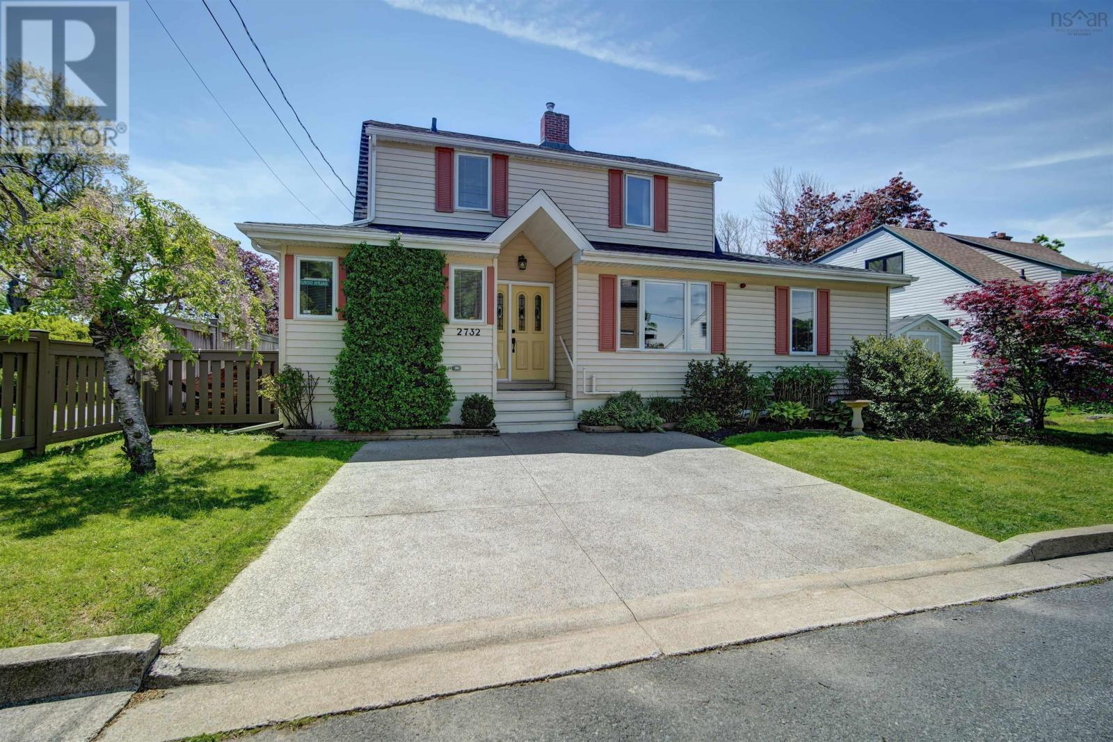 2732 Ralph Devlin Drive, Halifax, Nova Scotia B3L3T1 | REALTOR.ca