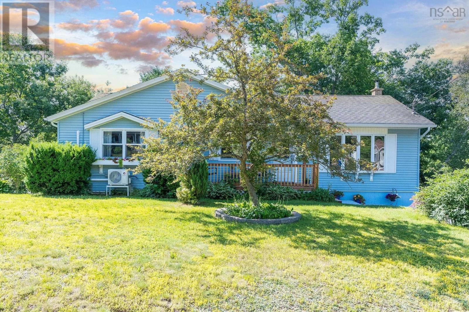 852 Julie Drive, Kingston, Nova Scotia B0P1R0 | REALTOR.ca