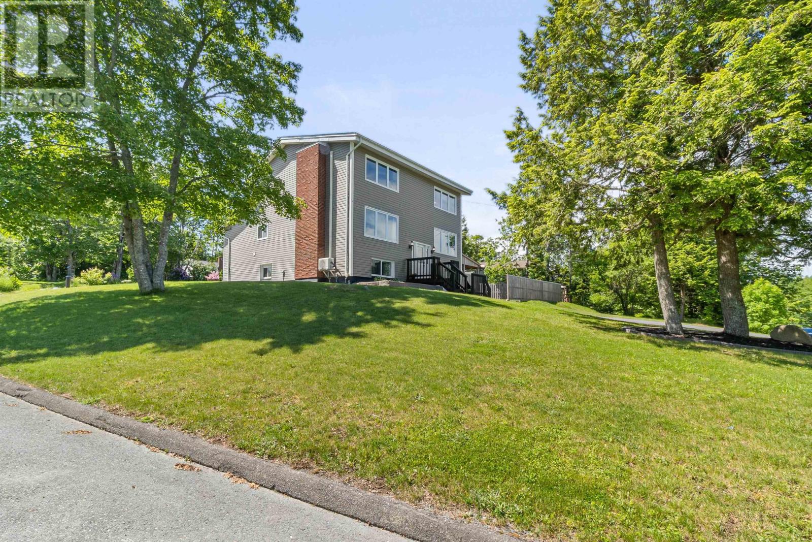 For sale: 25 Sinclair Avenue, Beaver Bank, Nova Scotia B4G1C4 ...