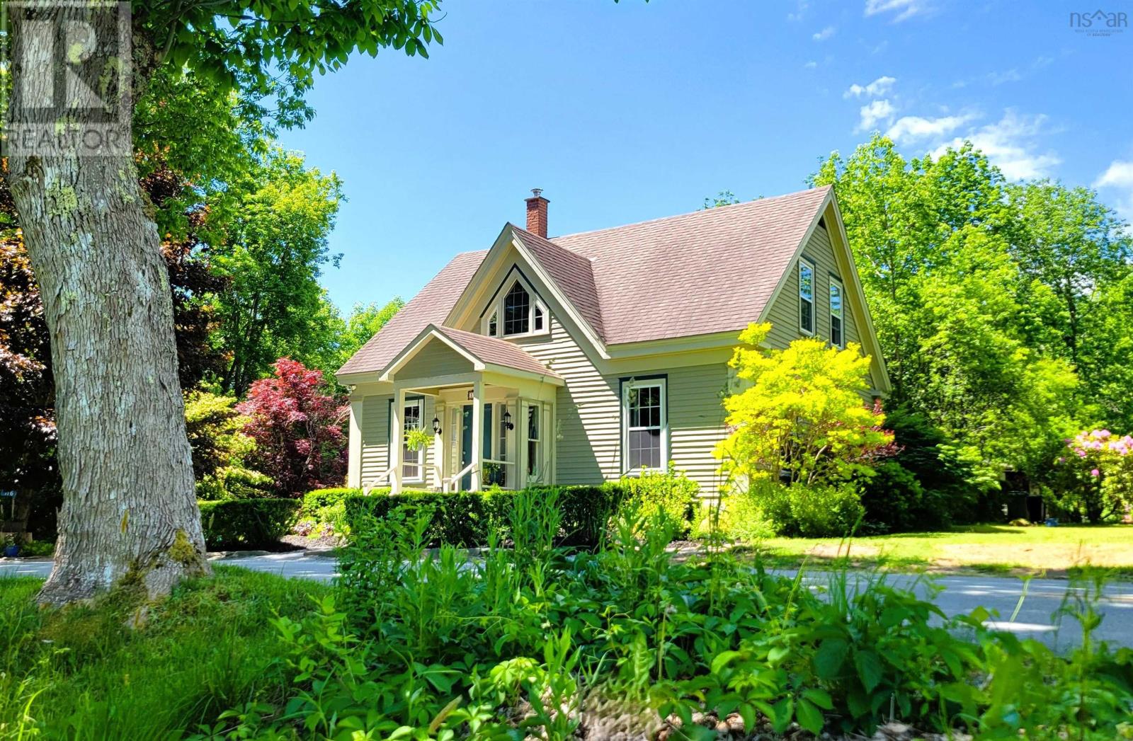 For sale: 176 Tupper Street, Milton, Nova Scotia B0T1P0 - 202415456 ...