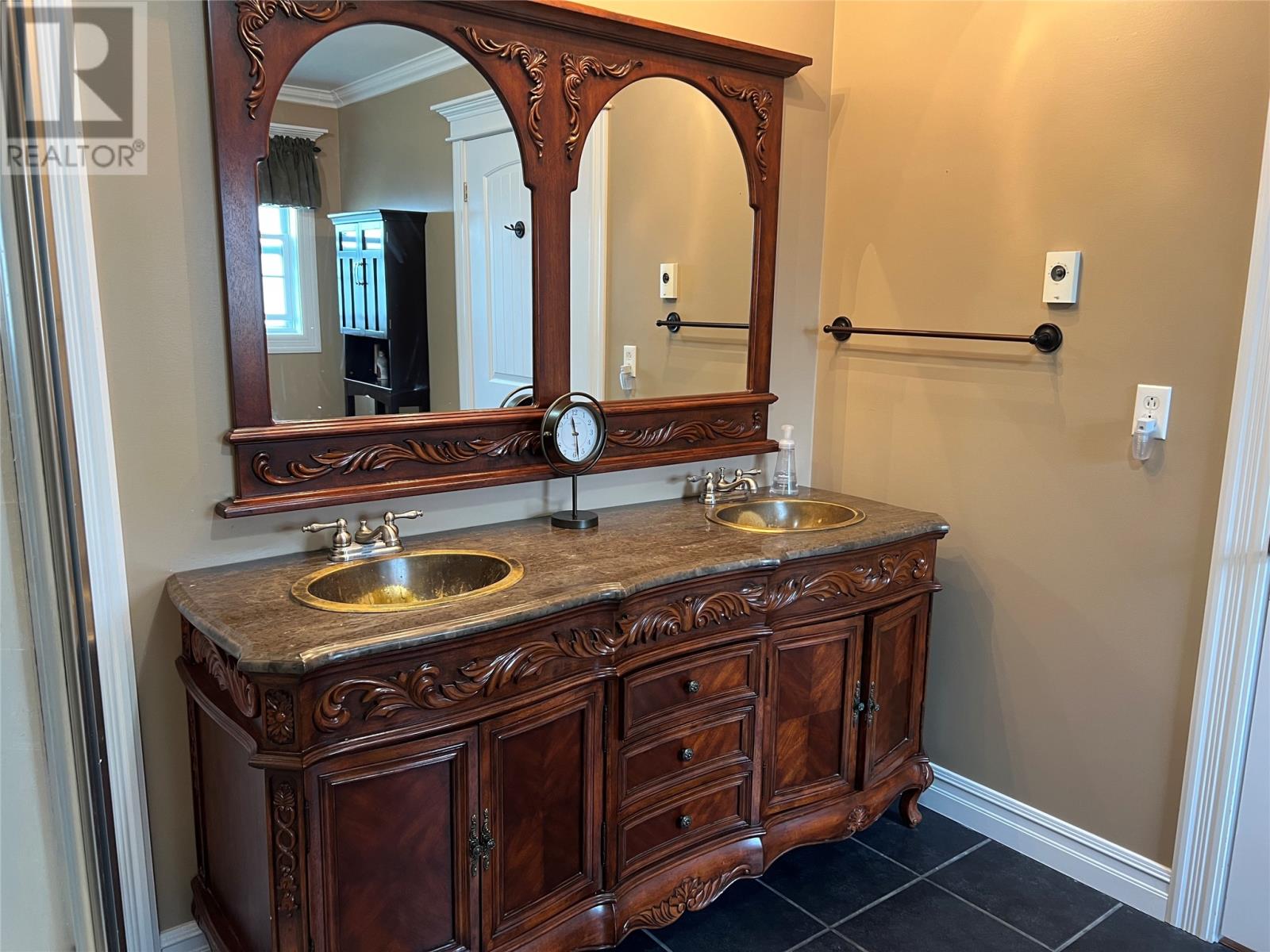 For sale: 50 Main Street, Springdale, Newfoundland & Labrador A0J1T0 ...