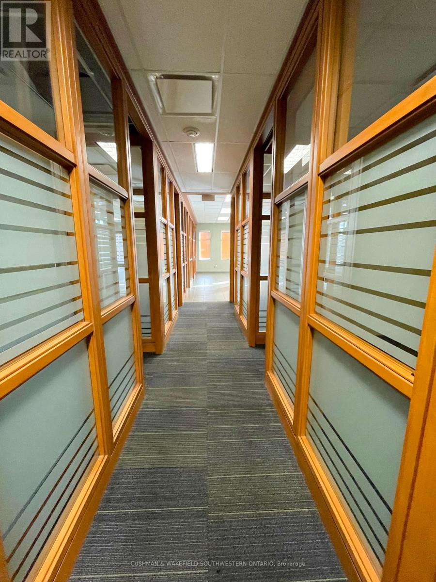 For lease: 2 - 11846 TECUMSEH ROAD E, Tecumseh, Ontario N8N1L7 ...