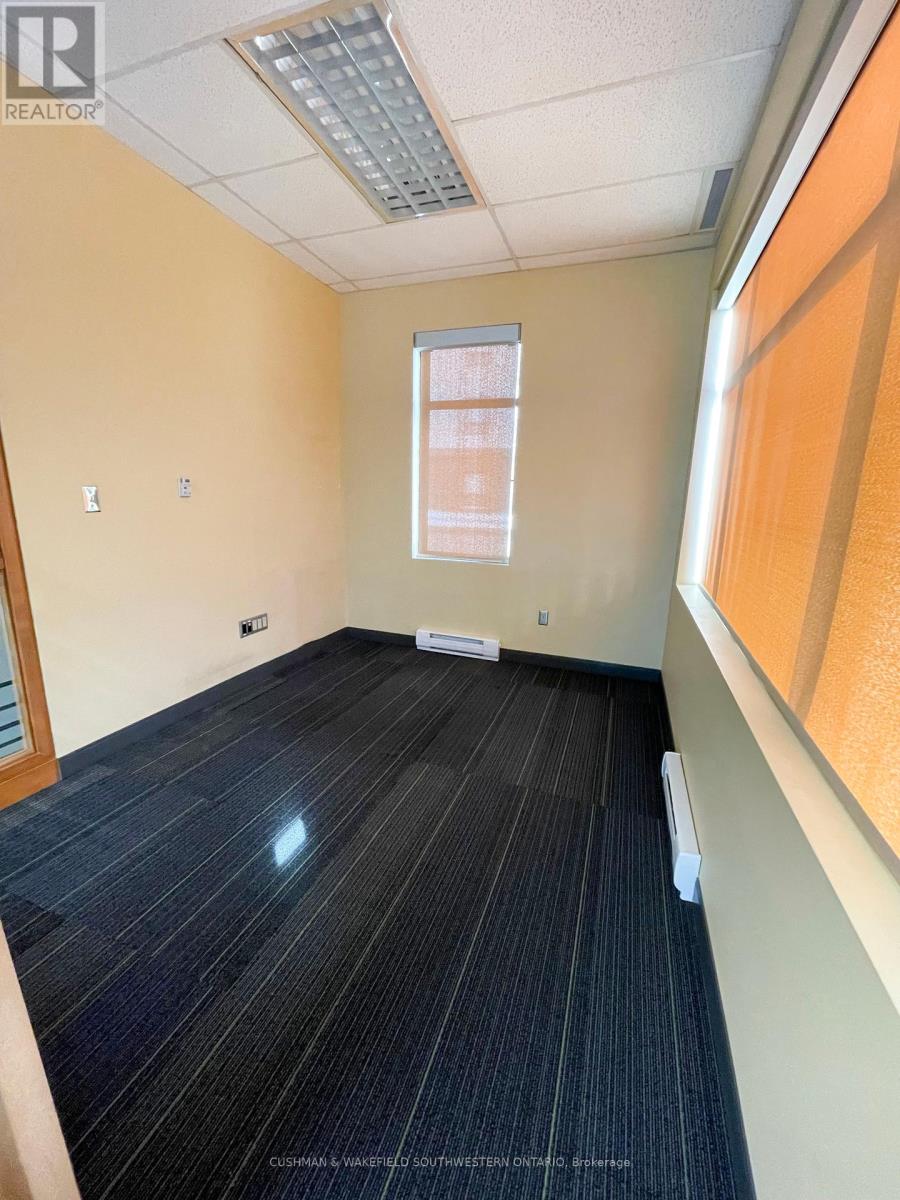 For lease: 2 - 11846 TECUMSEH ROAD E, Tecumseh, Ontario N8N1L7 ...