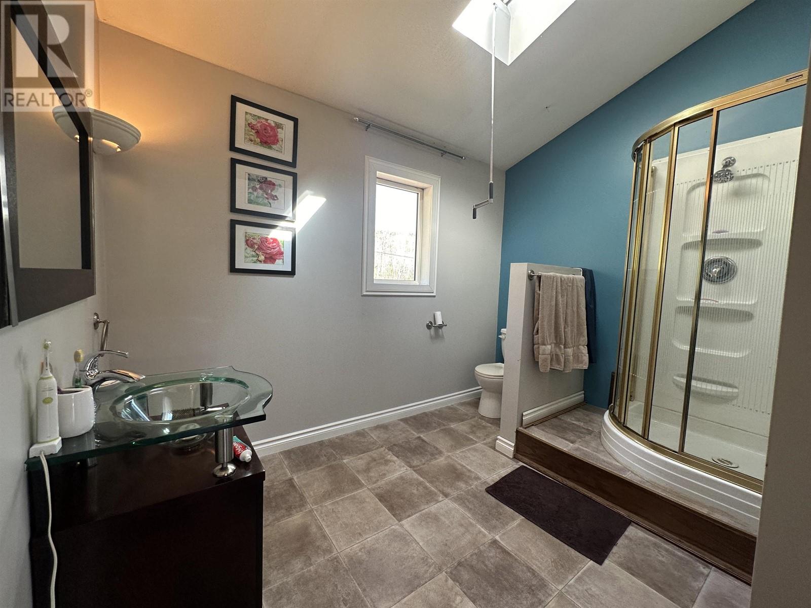 For sale: 6325 ROSETTE LAKE ROAD, Likely, British Columbia V0L1N0 - R2869640 | REALTOR.ca