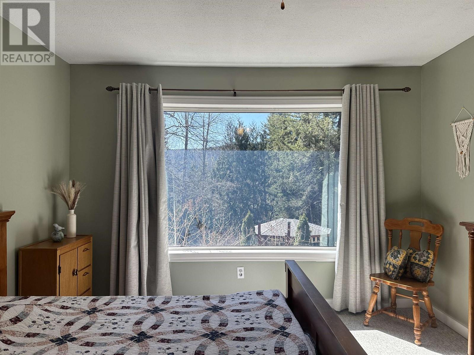 For sale: 6325 ROSETTE LAKE ROAD, Likely, British Columbia V0L1N0 - R2869640 | REALTOR.ca