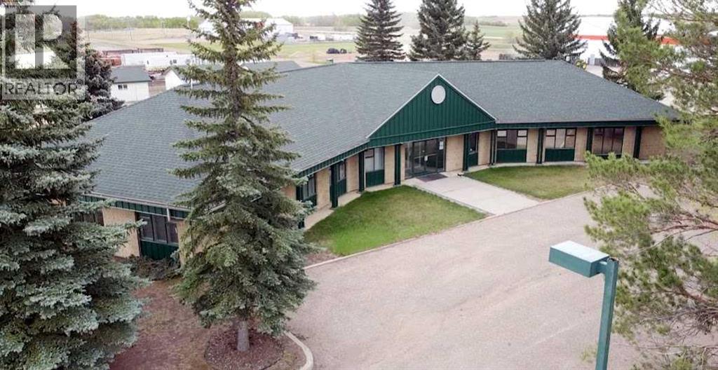 For sale: 4510 50 Street S, Sedgewick, Alberta T0B4C0 - A2138557 ...