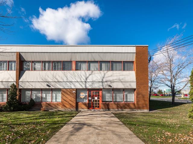 À louer : 8850 Place Ray-Lawson, Montréal (Anjou), Québec H1J1Z2 ...