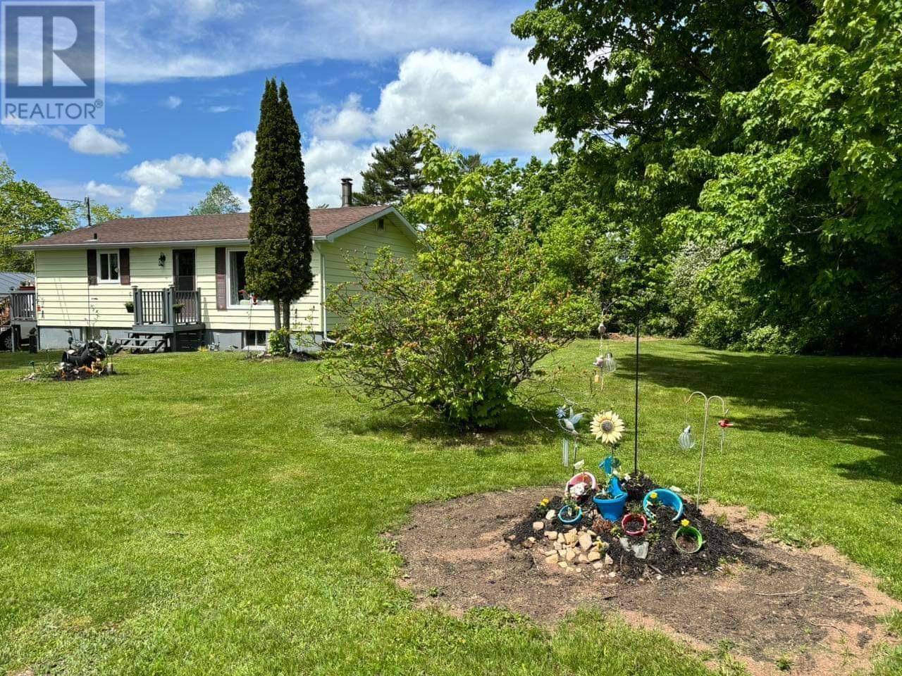 For sale: 1137 Masstown Road, Debert, Nova Scotia B0M1G0 - 202408955 ...