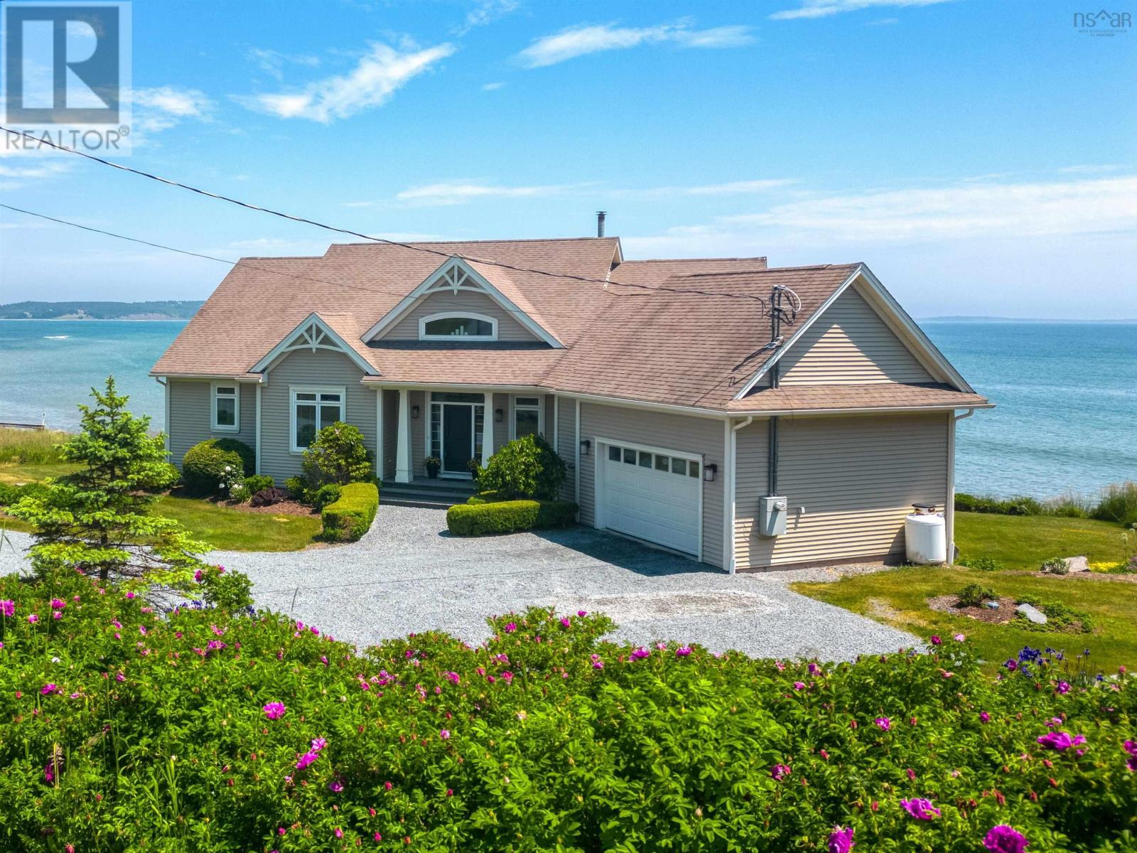 For sale: 1599 Cow Bay Road, Cow Bay, Nova Scotia B3G1L1 - 202415567 ...