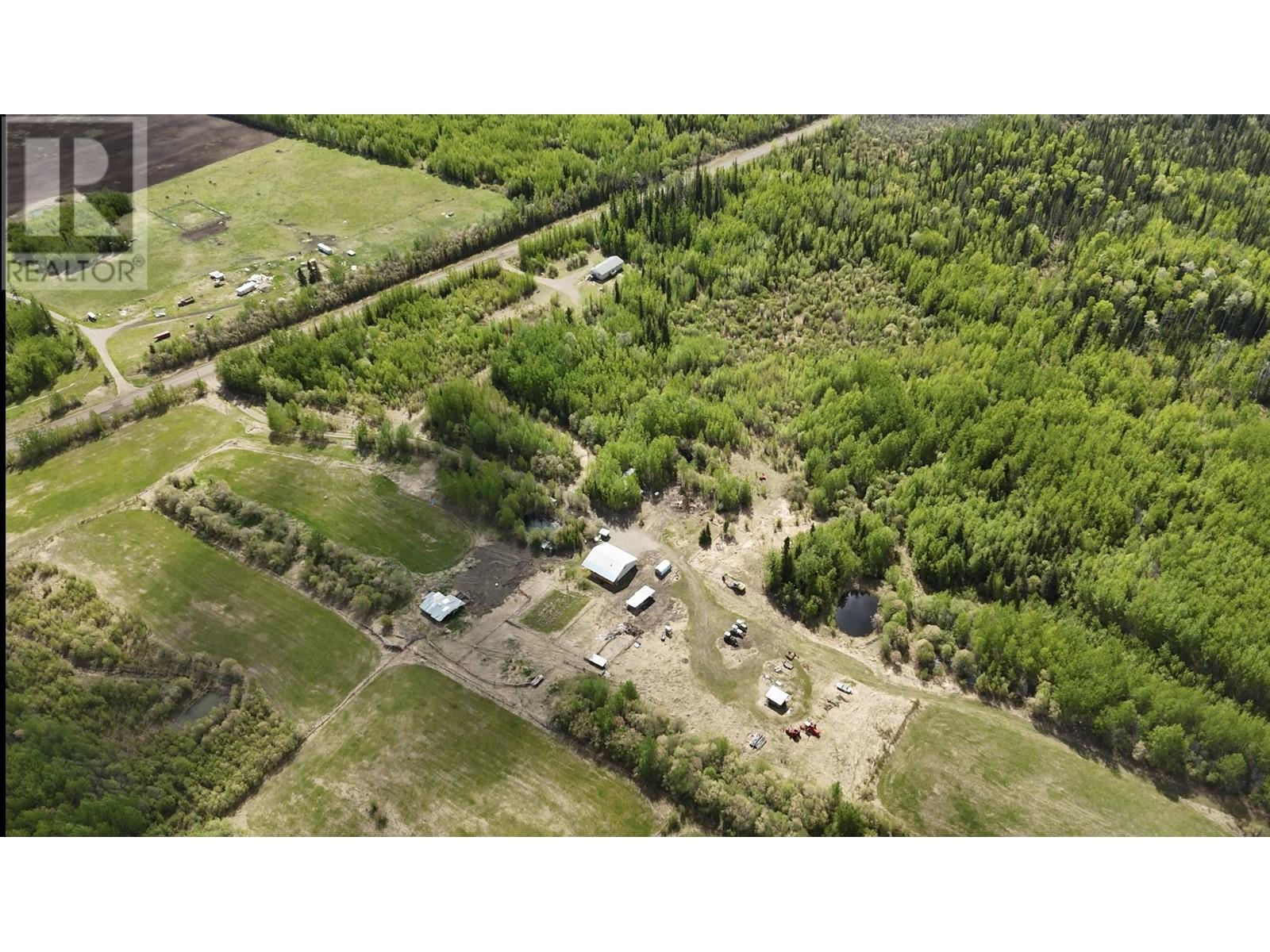 For sale: 7922 FARRELL CREEK ROAD, Fort St. John, British Columbia V0C1V0 - C8062111 | REALTOR.ca