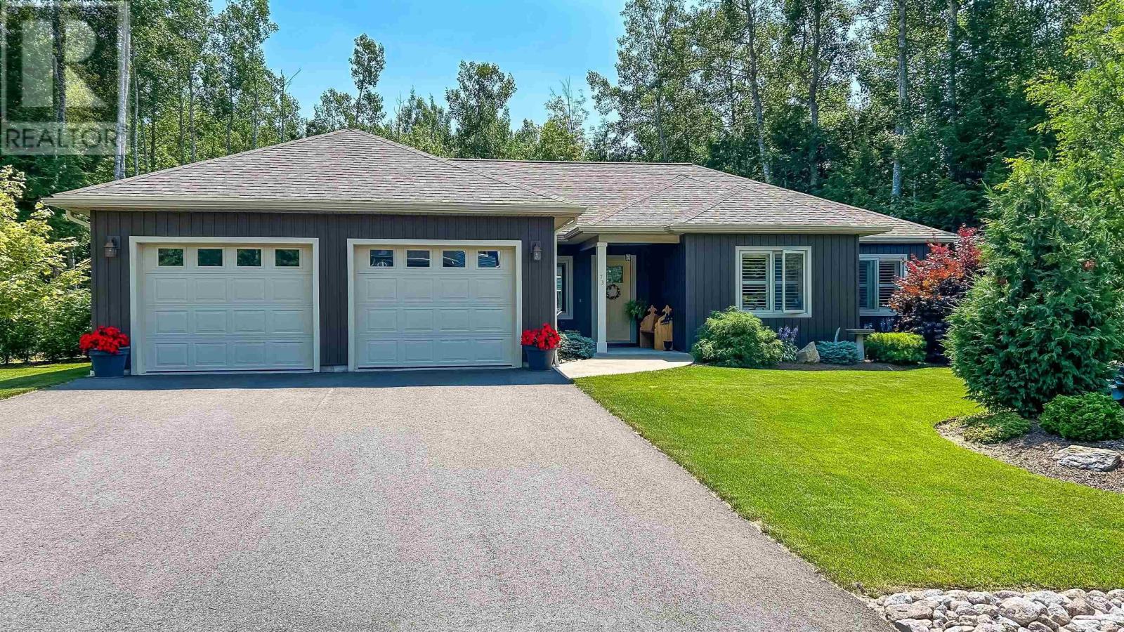 À vendre : 73 Acadia Drive, Kentville, Nouvelle-Écosse B4N5E1 ...