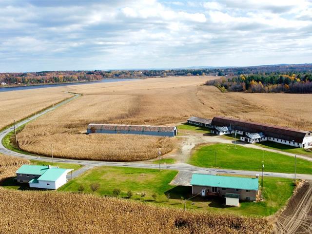 For sale: 880-900 Rg Therrien, Saint-Lucien, Quebec J0C1N0 - 28140518 ...