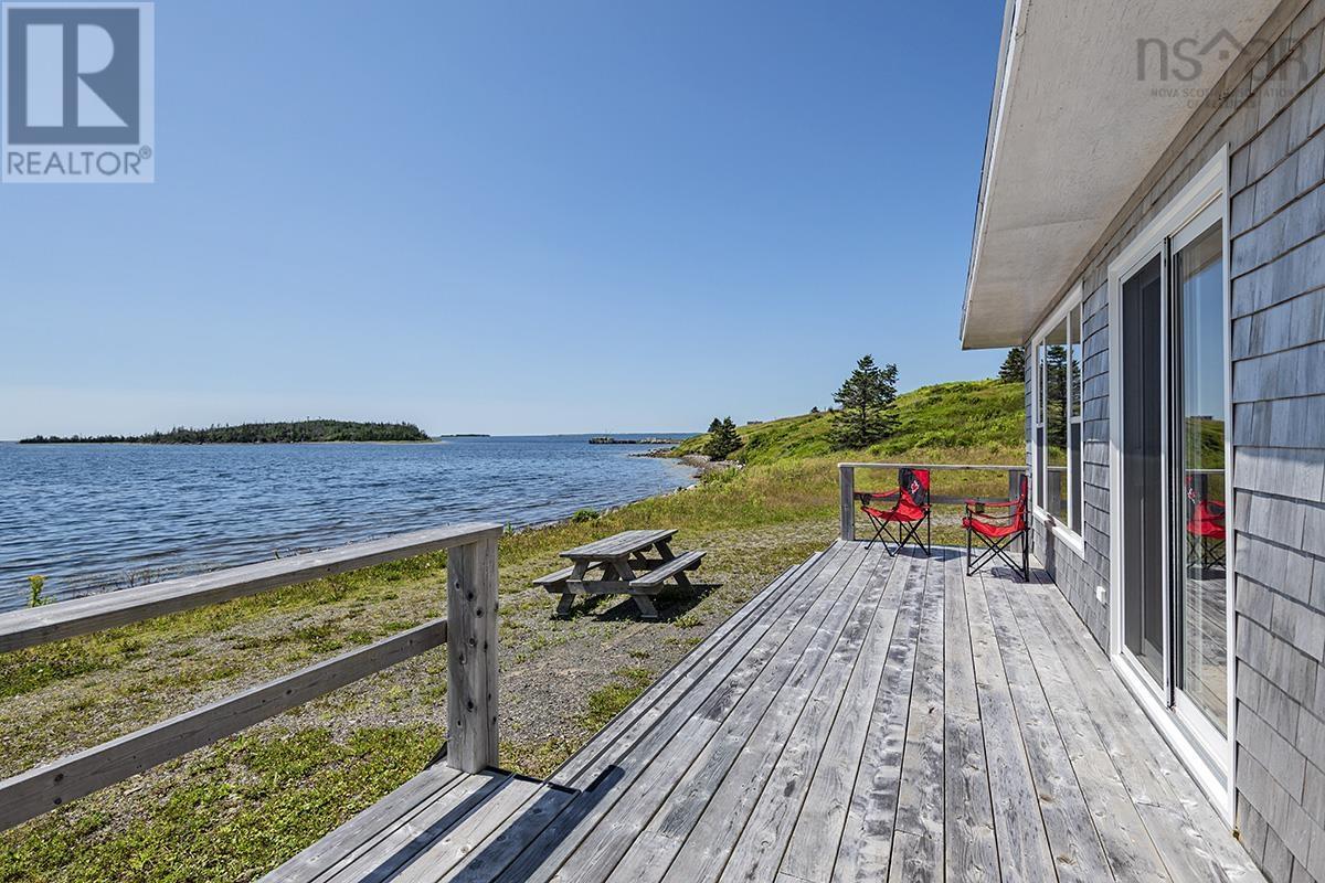 For sale: 2903 Highway 316, Port Felix, Nova Scotia B0H1T0 - 202419958 ...