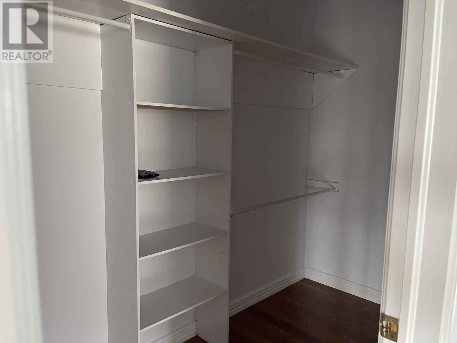 For sale: 16 Tully Place, Gander, Newfoundland & Labrador A1V2X1 ...