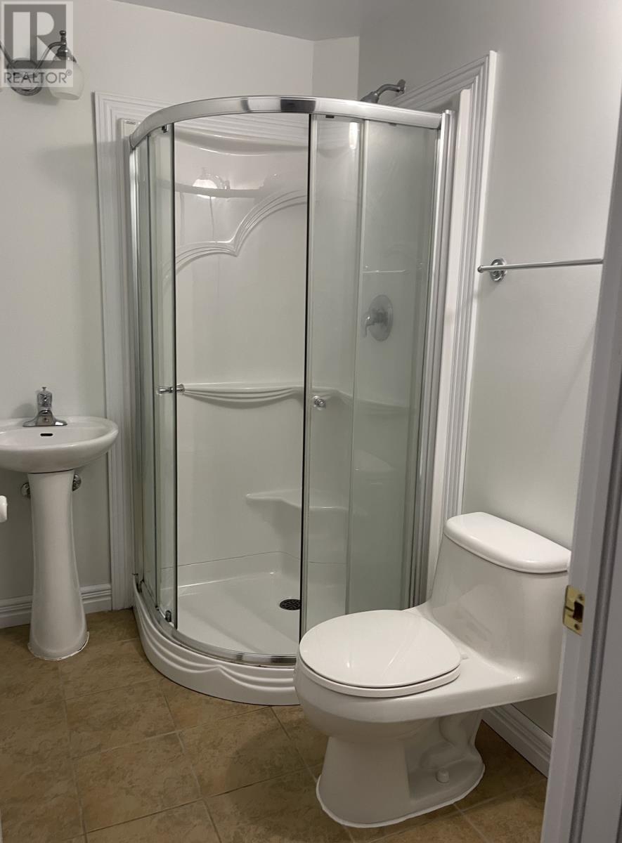 For sale: 16 Tully Place, Gander, Newfoundland & Labrador A1V2X1 ...