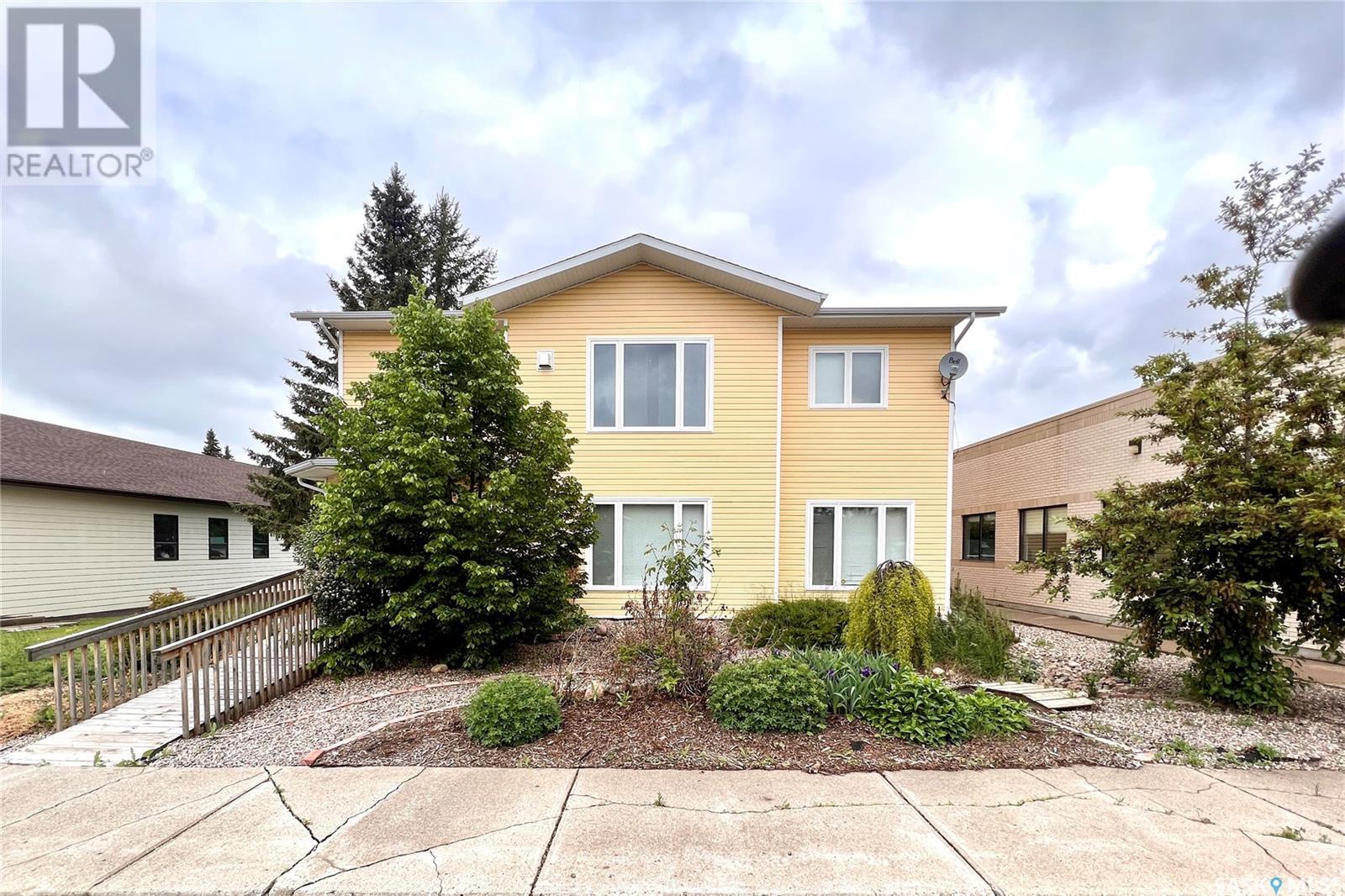 For sale: 229 Main Street, Turtleford, Saskatchewan S0M2Y0 - SK982255 ...