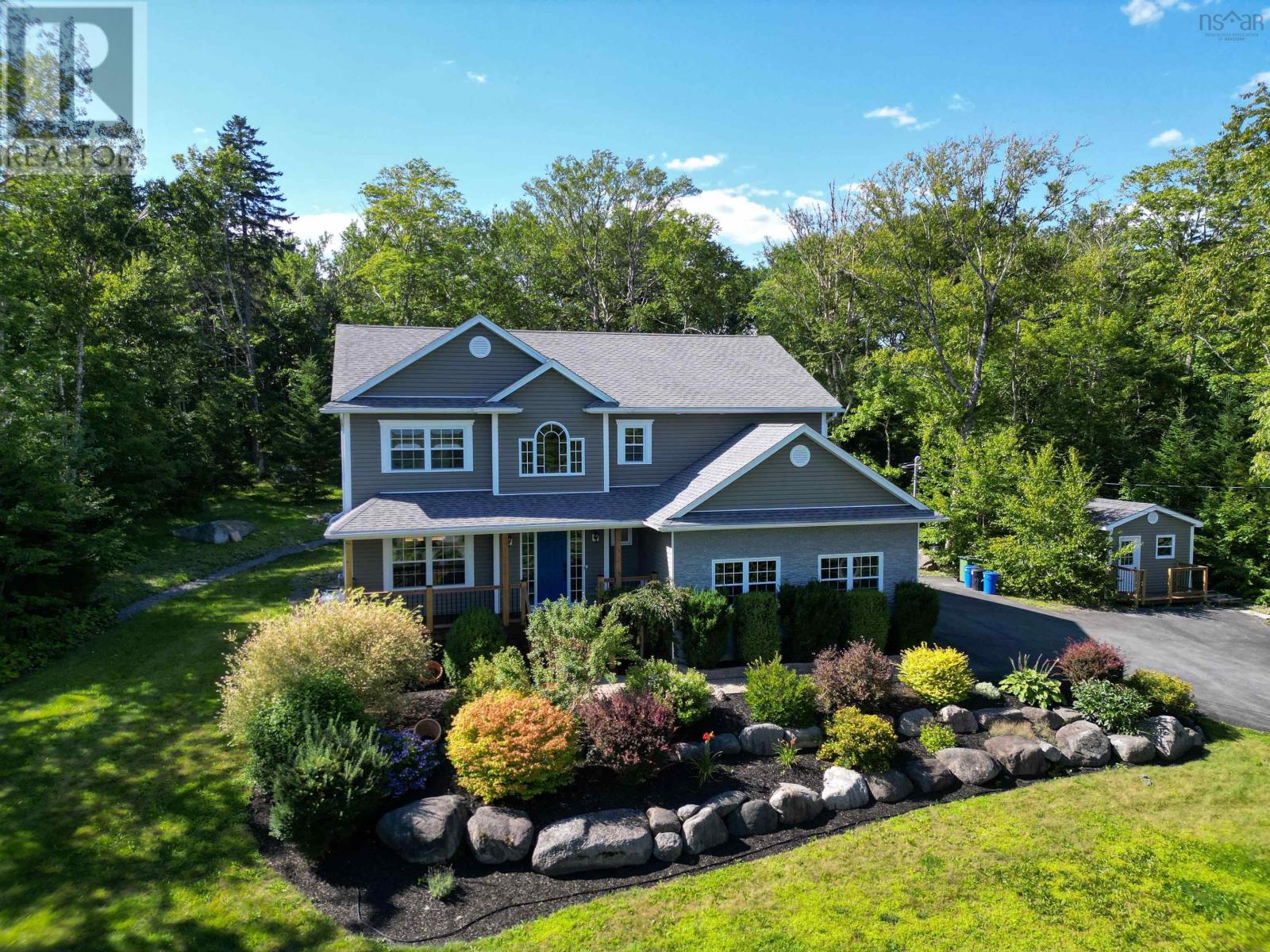 For sale: 484 Paula Drive, Hammonds Plains, Nova Scotia B3Z0H7 ...