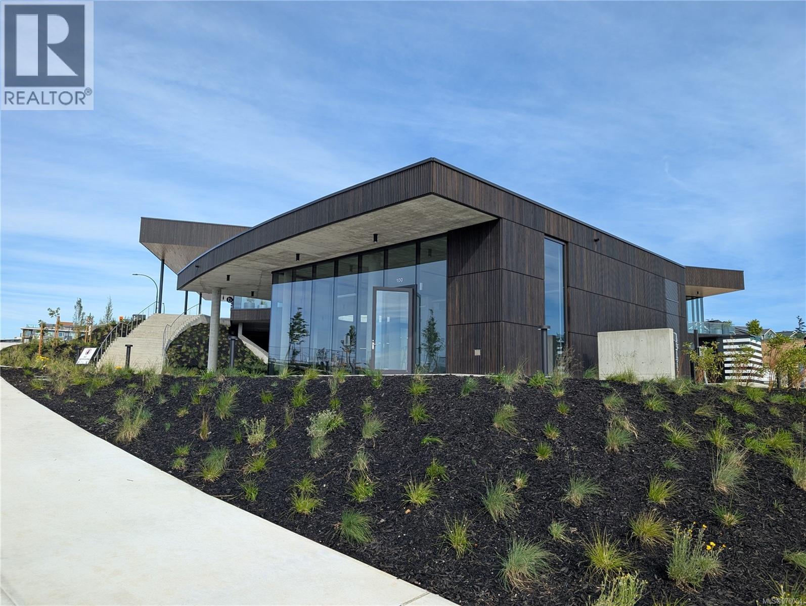 For lease: 100 298 Latoria Blvd, Colwood, British Columbia V9C0M9 ...