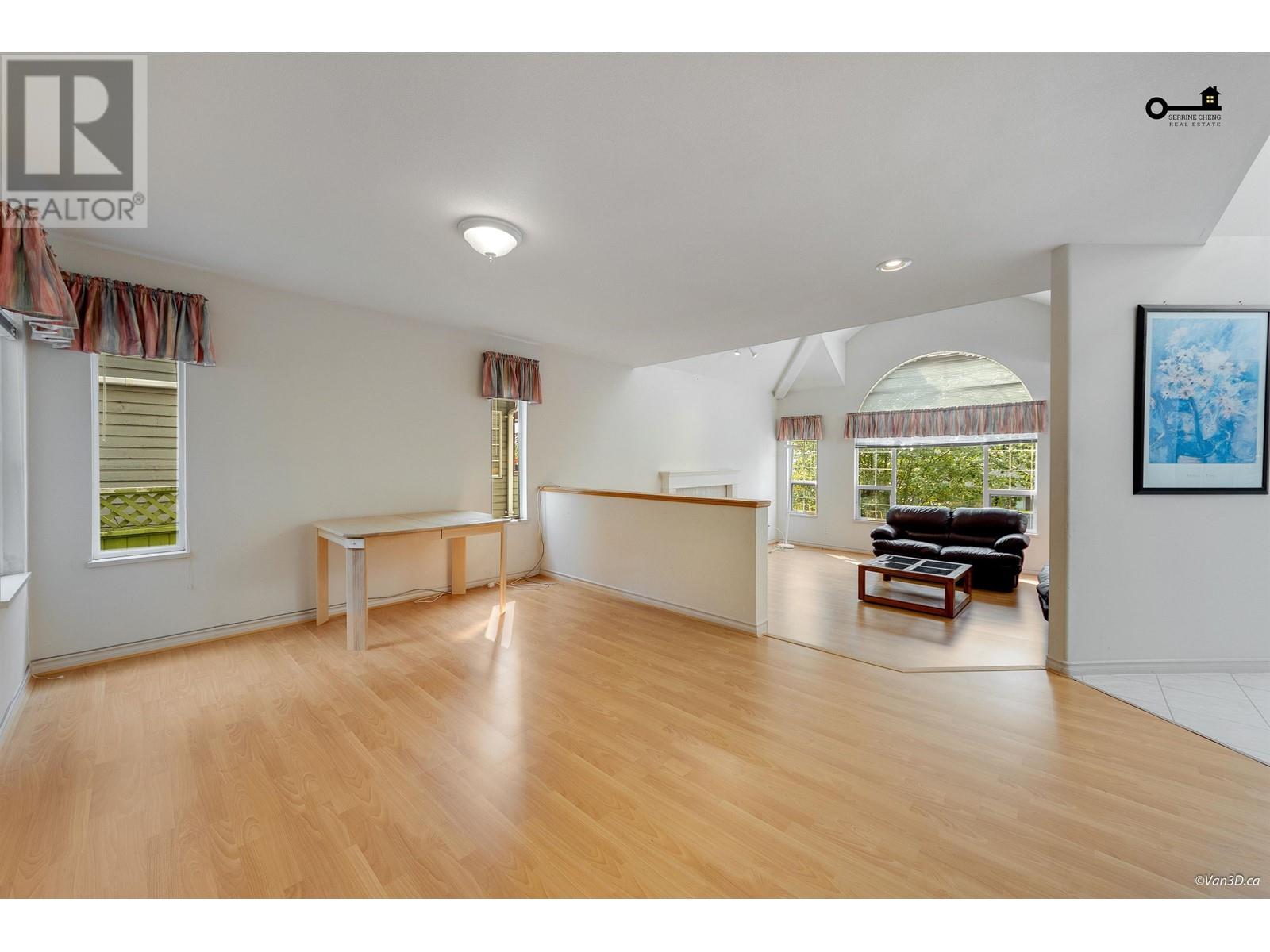 For sale: 156 RAVINE DRIVE, Port Moody, British Columbia V3H4W3 ...