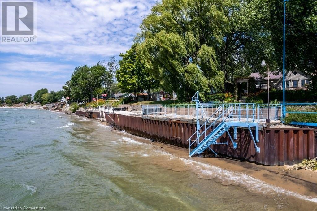 For sale: 2592 LAKESHORE Road, Dunnville, Ontario N1A2W8 - XH4183430 ...