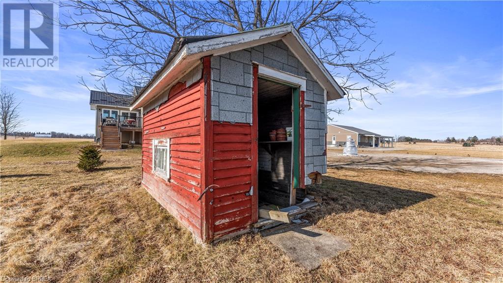 For sale: 9613 CURRIE Road, Wallacetown, Ontario N0L2M0 - 40651444 ...