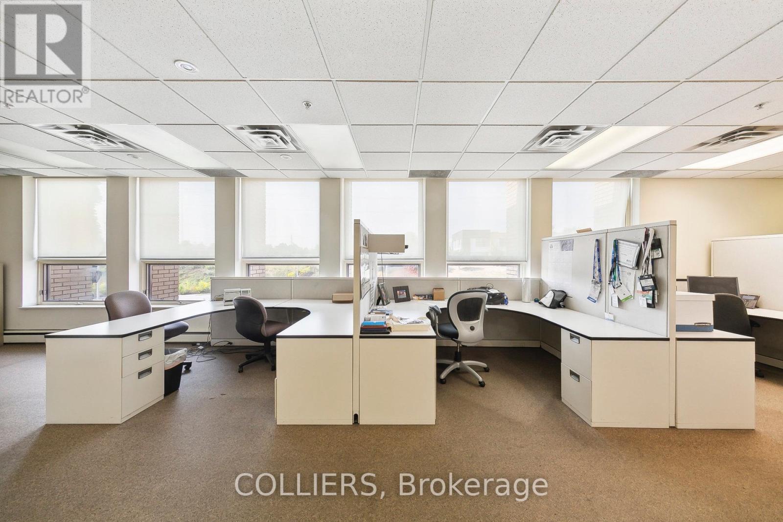 For lease: 1141 KING ROAD, Burlington (LaSalle), Ontario L7T0B4 ...