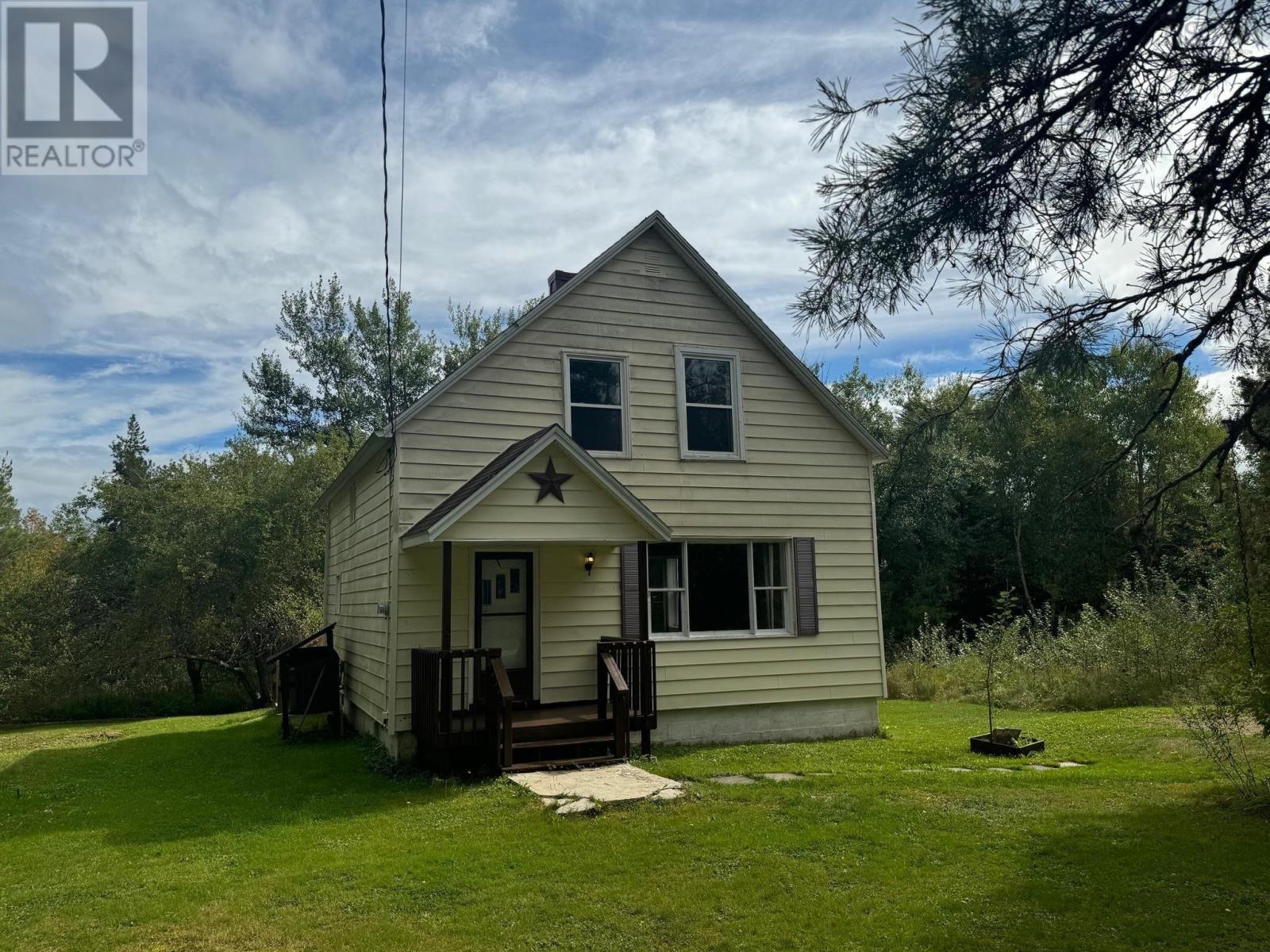 For sale: 458 Cenotaph Road, West Bay Road, Nova Scotia B0E3L0 ...