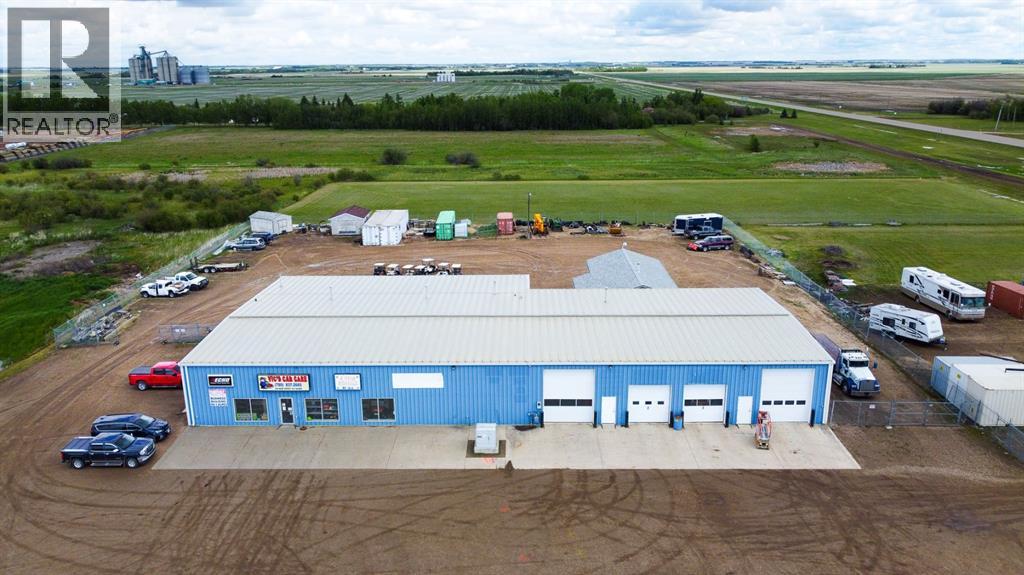 For sale: 942 Main Street SE, Falher, Alberta T0H1M0 - A2143488 ...