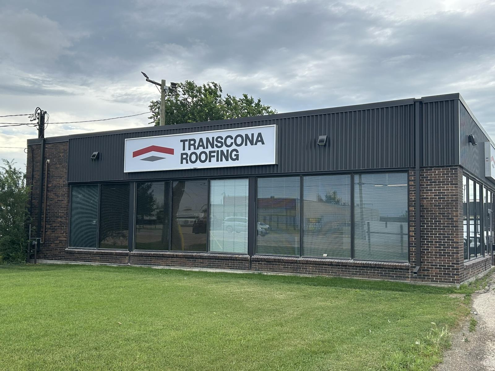 For lease: 976 Dugald Rd, Winnipeg, Manitoba R2J0G9 ...