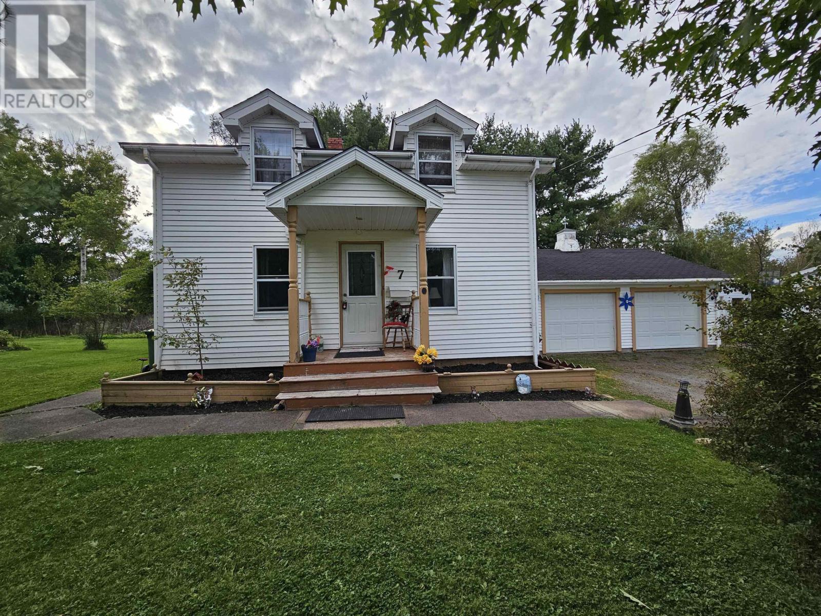 7 Miller Road, Salmon River, Nova Scotia B2N4Y7 | REALTOR.ca