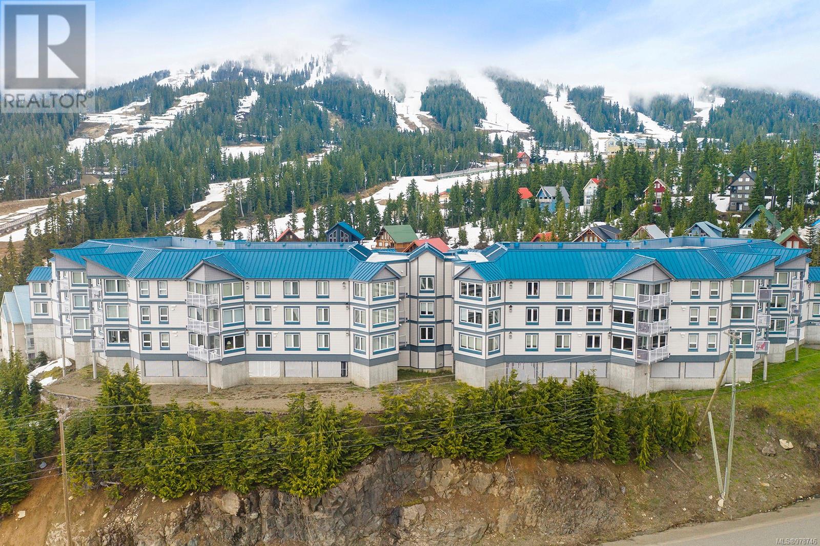 For sale: 111 1320 Henry Rd, Courtenay, British Columbia V9J1L0 ...