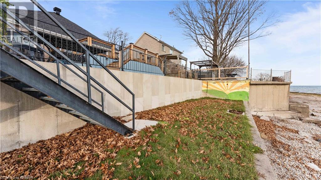 For sale: 28 LAKE Road, Selkirk, Ontario N0A1P0 - 40665199 | REALTOR.ca