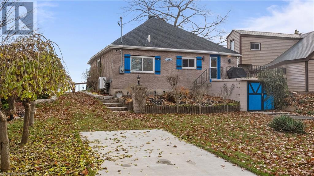 For sale: 28 LAKE Road, Selkirk, Ontario N0A1P0 - 40665199 | REALTOR.ca