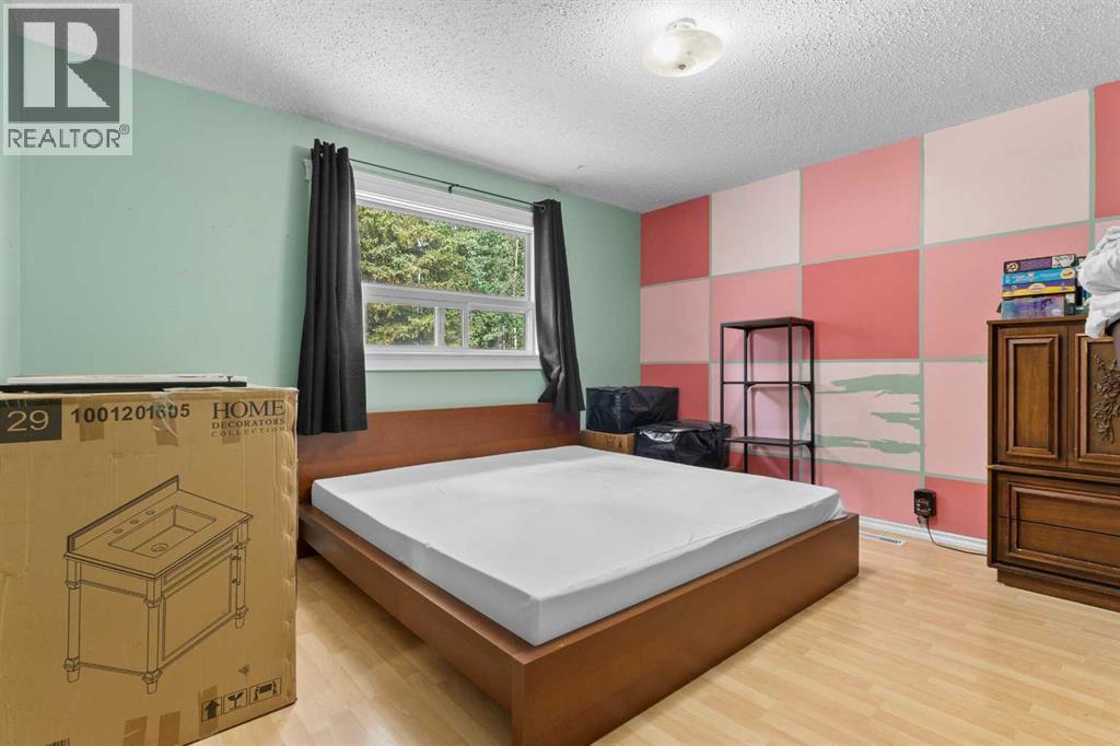 For sale: 102-4042 Highway 587, Rural Red Deer County, Alberta T0M0K0 ...