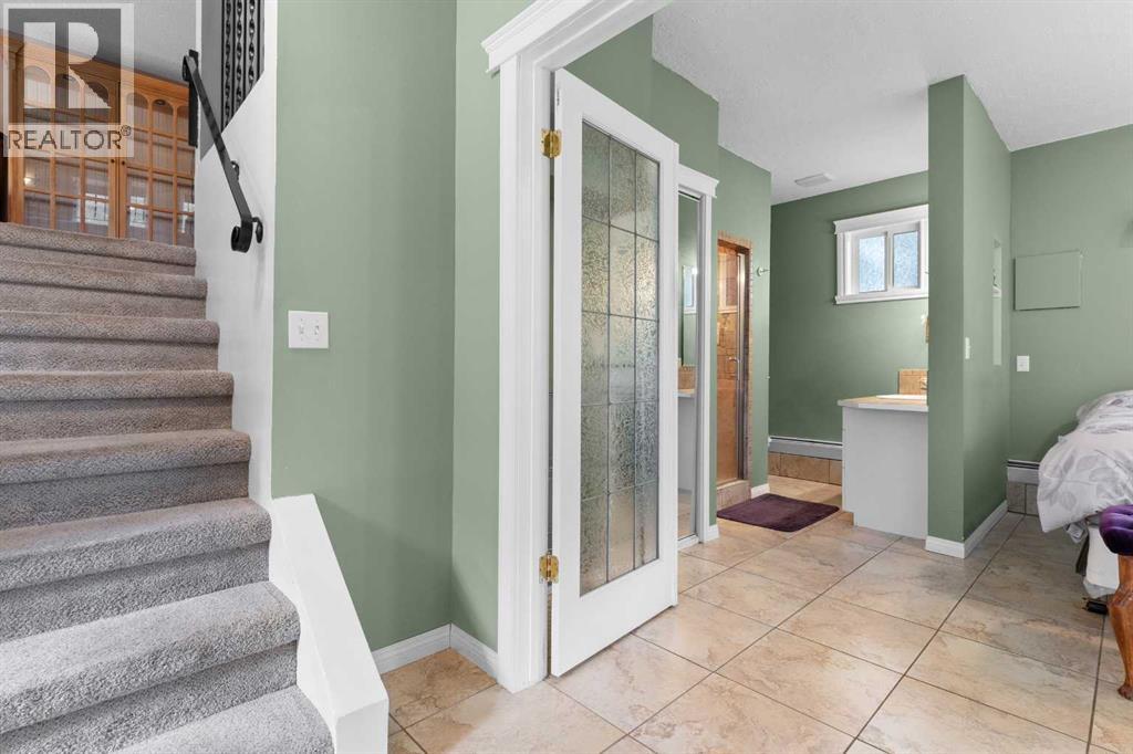 For sale: 102-4042 Highway 587, Rural Red Deer County, Alberta T0M0K0 ...