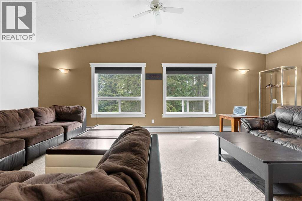 For sale: 102-4042 Highway 587, Rural Red Deer County, Alberta T0M0K0 ...