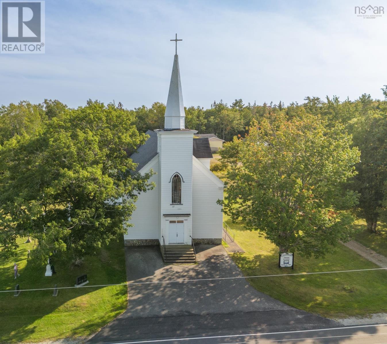 For sale: 7058 Highway 308, Quinan, Nova Scotia B0W3M0 - 202425551 ...