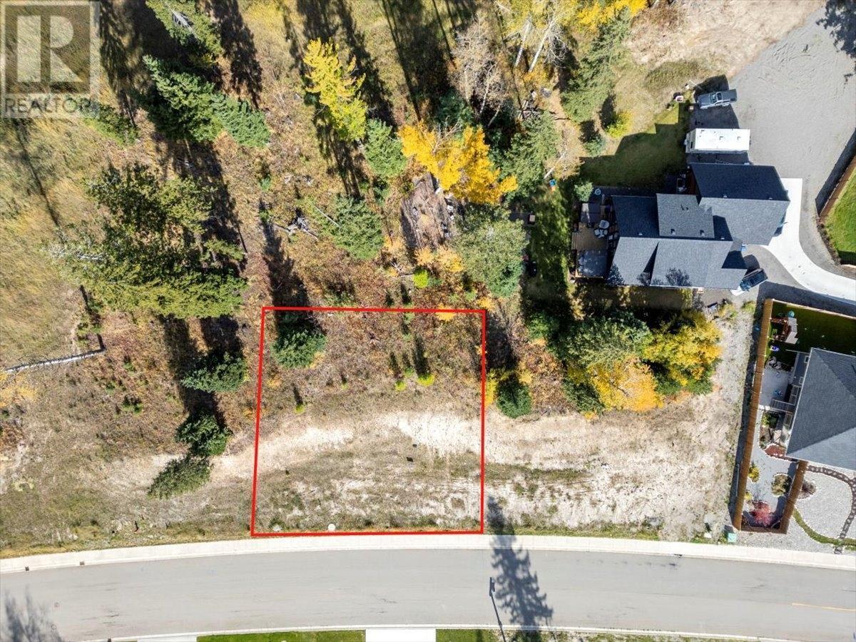 For sale: 2268 BLACK HAWK Drive, Sparwood, British Columbia V0B2G2 ...