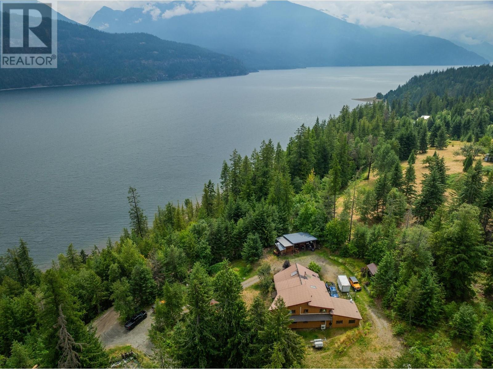 For sale: 9413 SHUTTY BENCH Road, Kaslo, British Columbia V0G1M0 ...