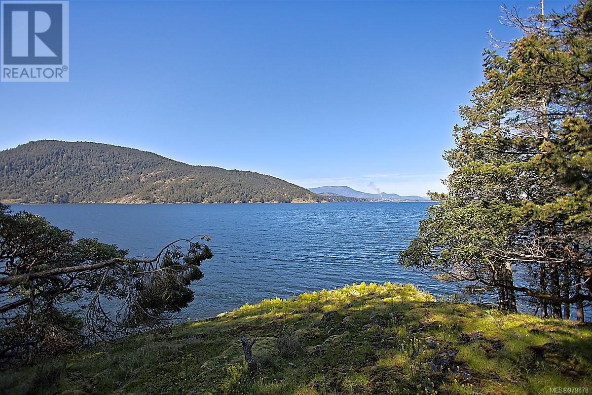 For sale: 206 Narrows West Rd, Salt Spring, British Columbia V8K0A3 ...