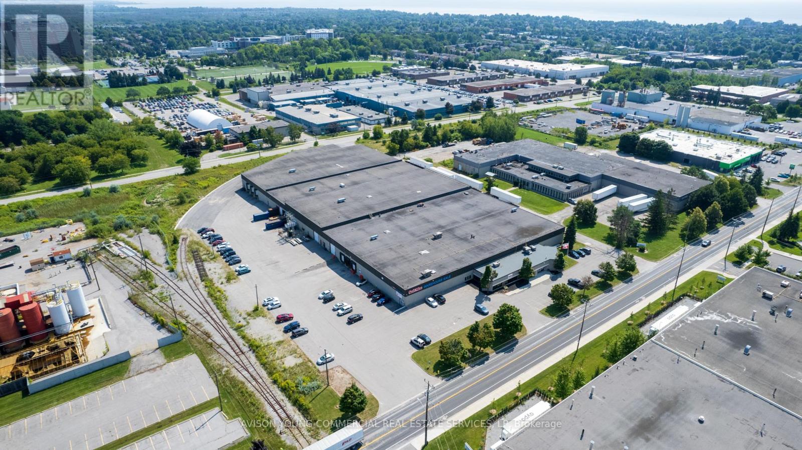 For lease: 505 FINLEY AVENUE, Ajax (South West), Ontario L1S2E2 ...